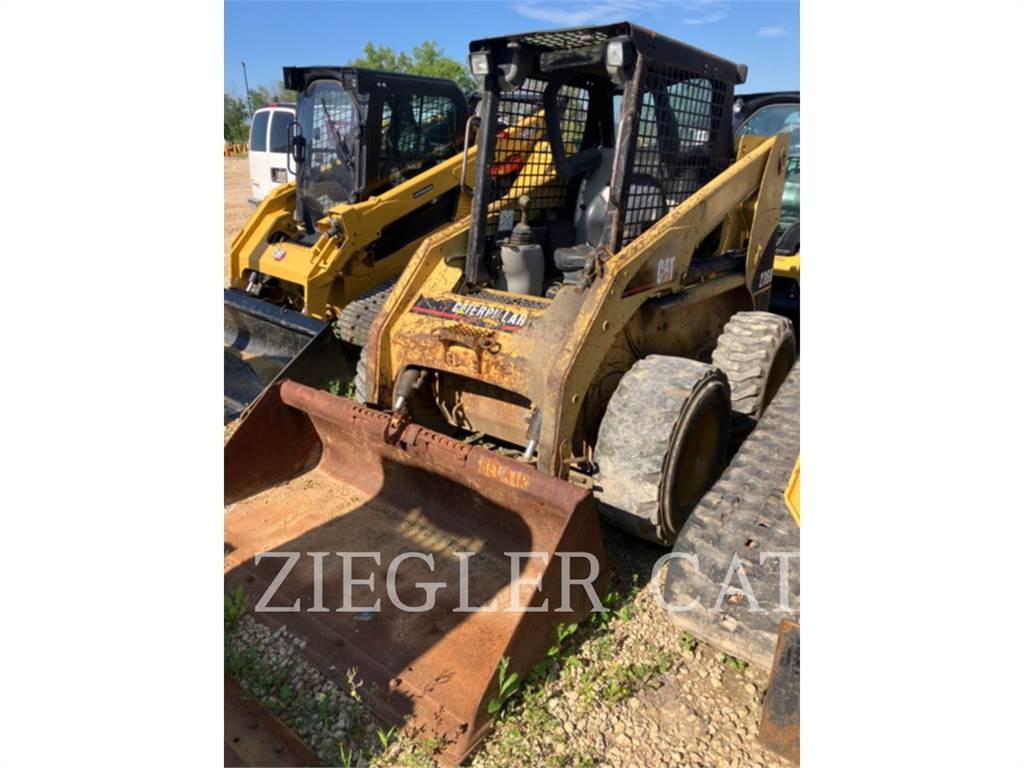 CAT 236B - Minicargadoras - Construcción - CATERPILLAR WORLDWIDE