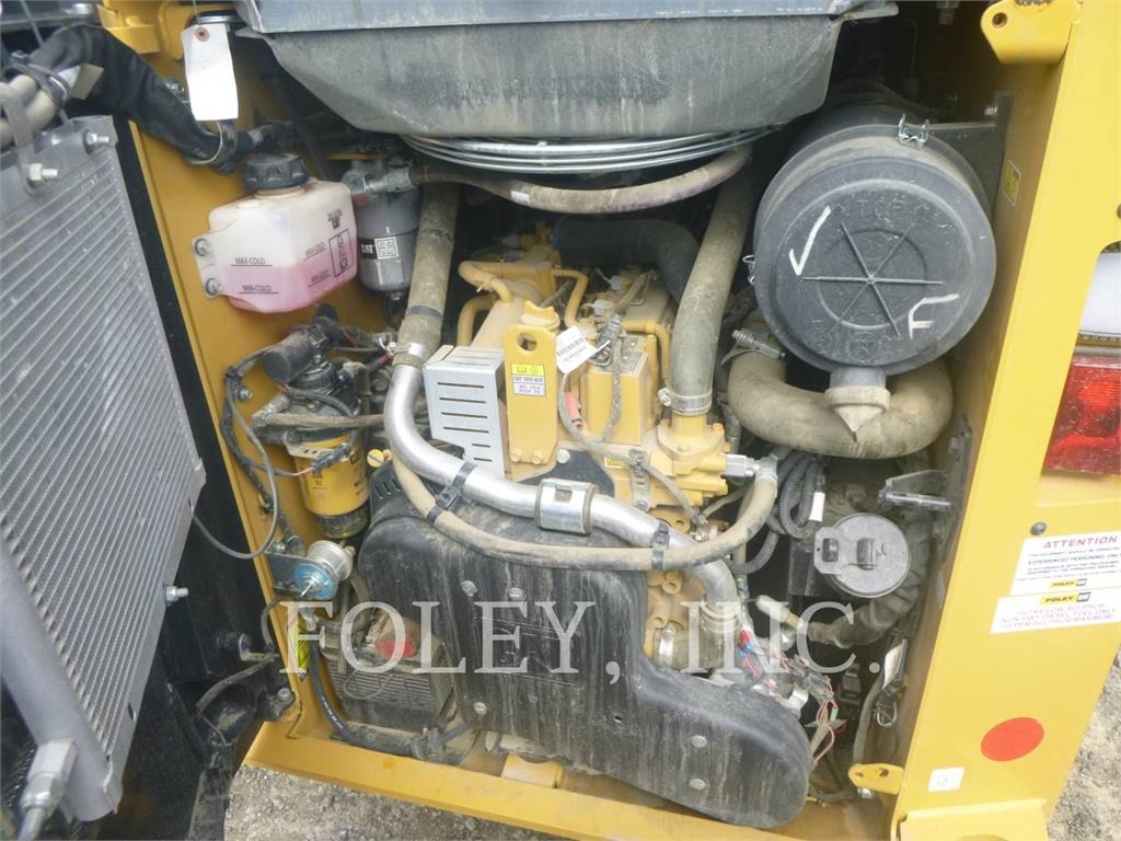 CAT 236D3 - Kompaktlader - Bau-Und Bergbauausrüstung - CATERPILLAR ...