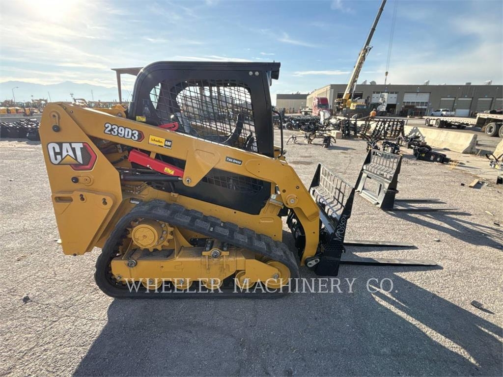 CAT 239D3 C1H2