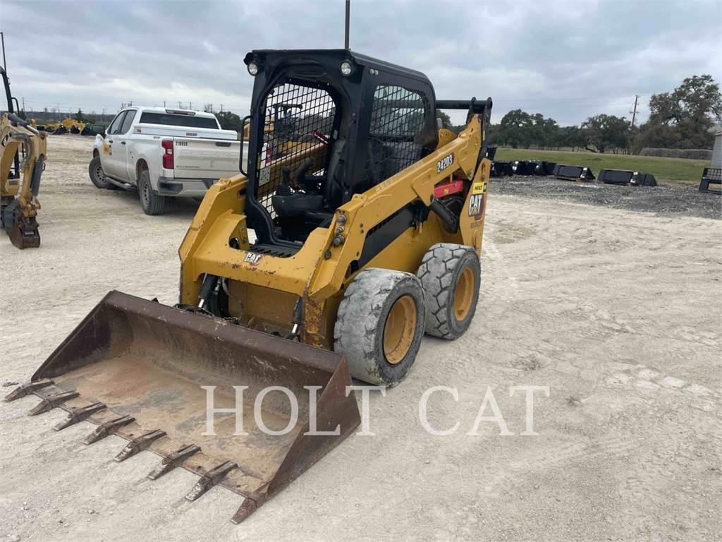 CAT 242D3 - Minicargadoras - Construcción - CATERPILLAR WORLDWIDE