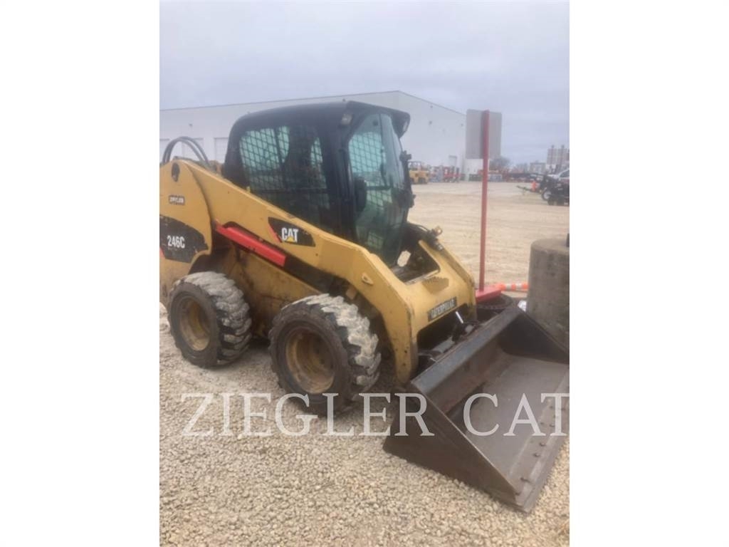 CAT 246C - Minicargadoras - Construcción - CATERPILLAR WORLDWIDE