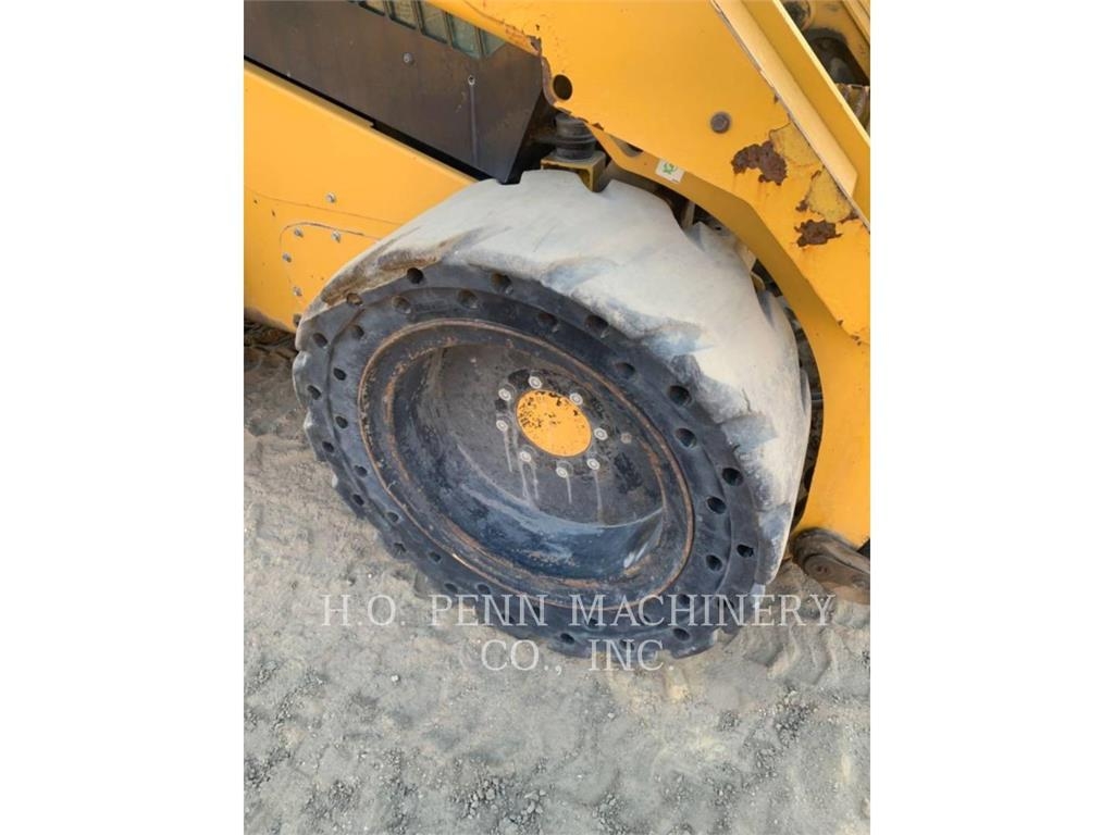 CAT 272DXHP - Minicargadoras - Construcción - CATERPILLAR WORLDWIDE