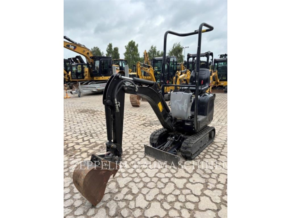 2022 CAT 300.9D For Sale - 19,603 USD | Cat Used