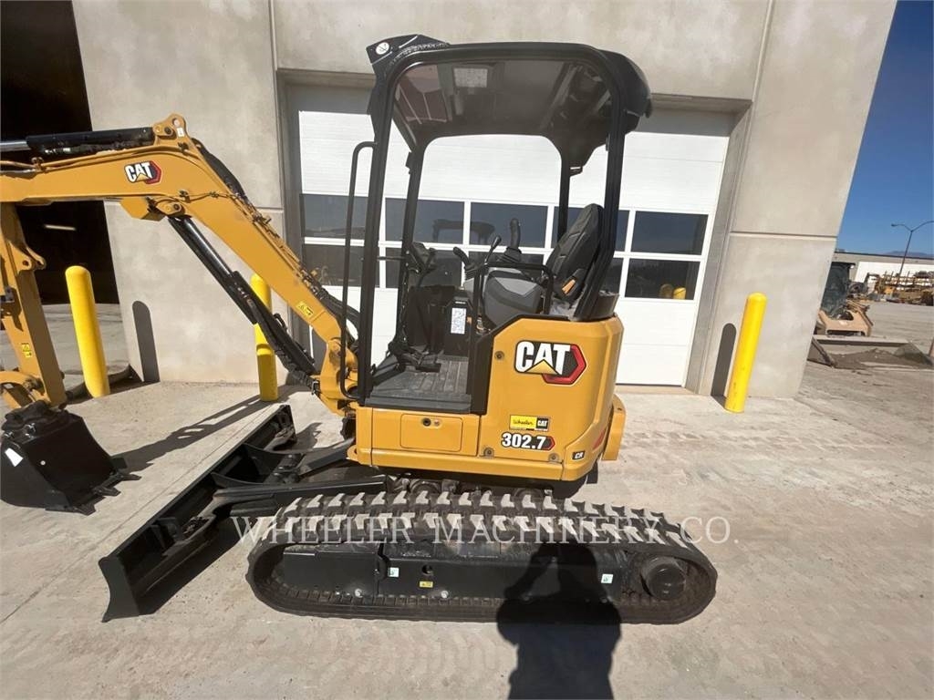 CAT 302.7 C1