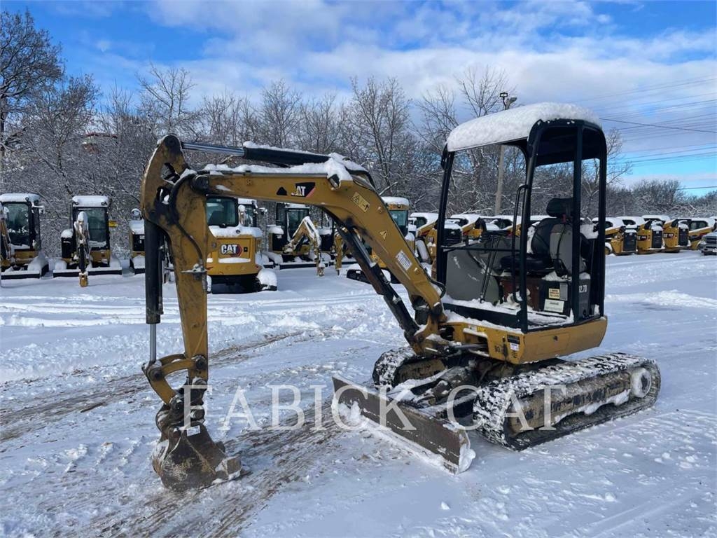 2015 CAT 302.7D CR For Sale - 22,000 USD | Cat Used