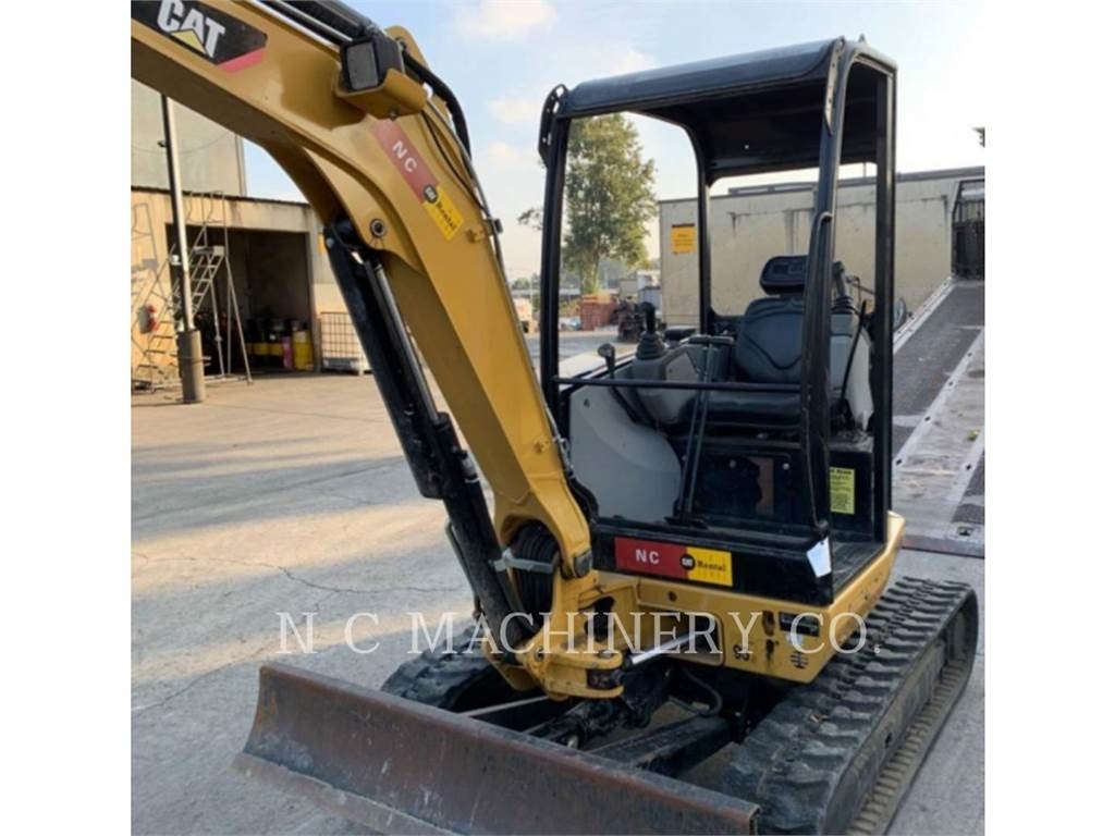 2017 CAT 302.7DCRCN For Sale - 31,900 USD | Cat Used