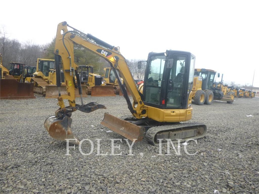 CAT 303.5E2CR - 履带挖掘机 - 建筑设备 - CATERPILLAR WORLDWIDE