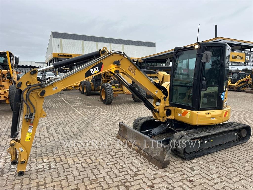 2018 CAT 305.5E2CR For Sale - 38,688 USD | Cat Used