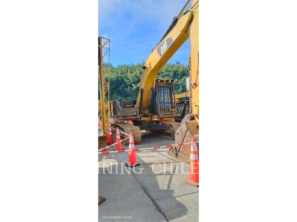 2017 CAT 320D2L For Sale - 100,000 USD | Cat Used
