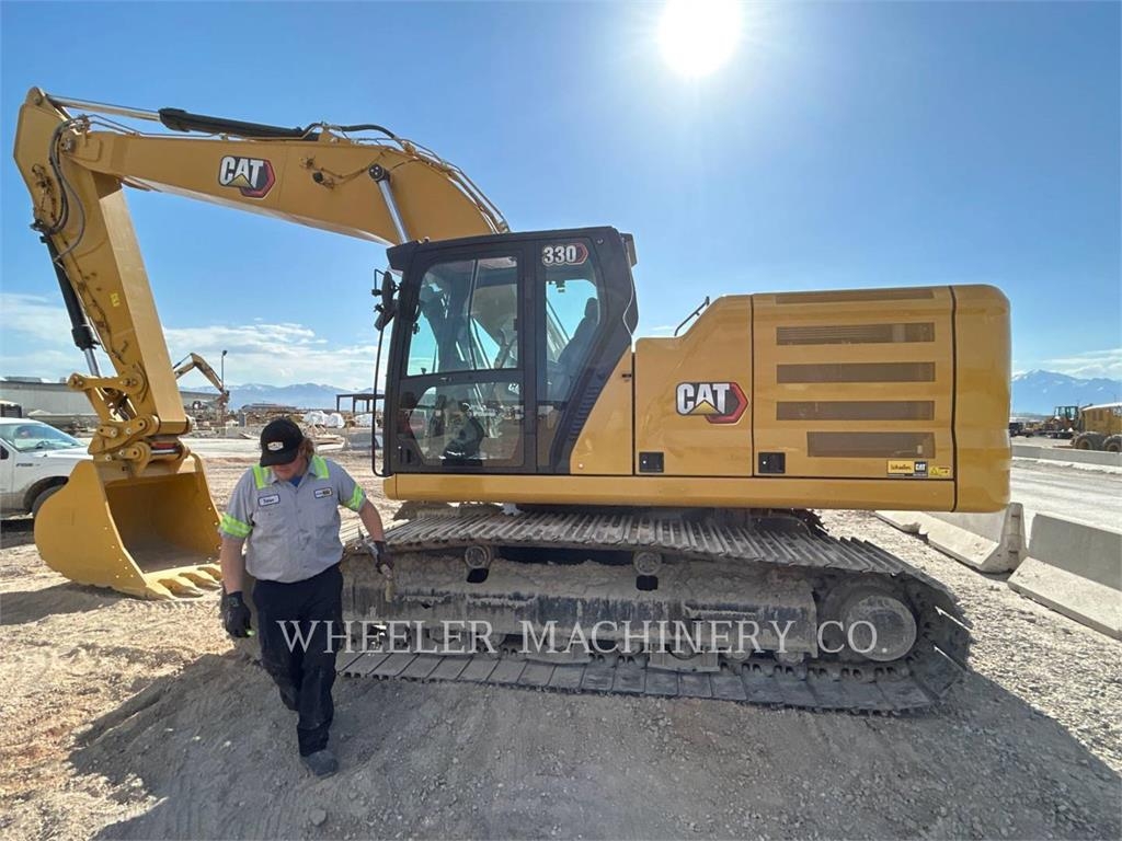 CAT 330
