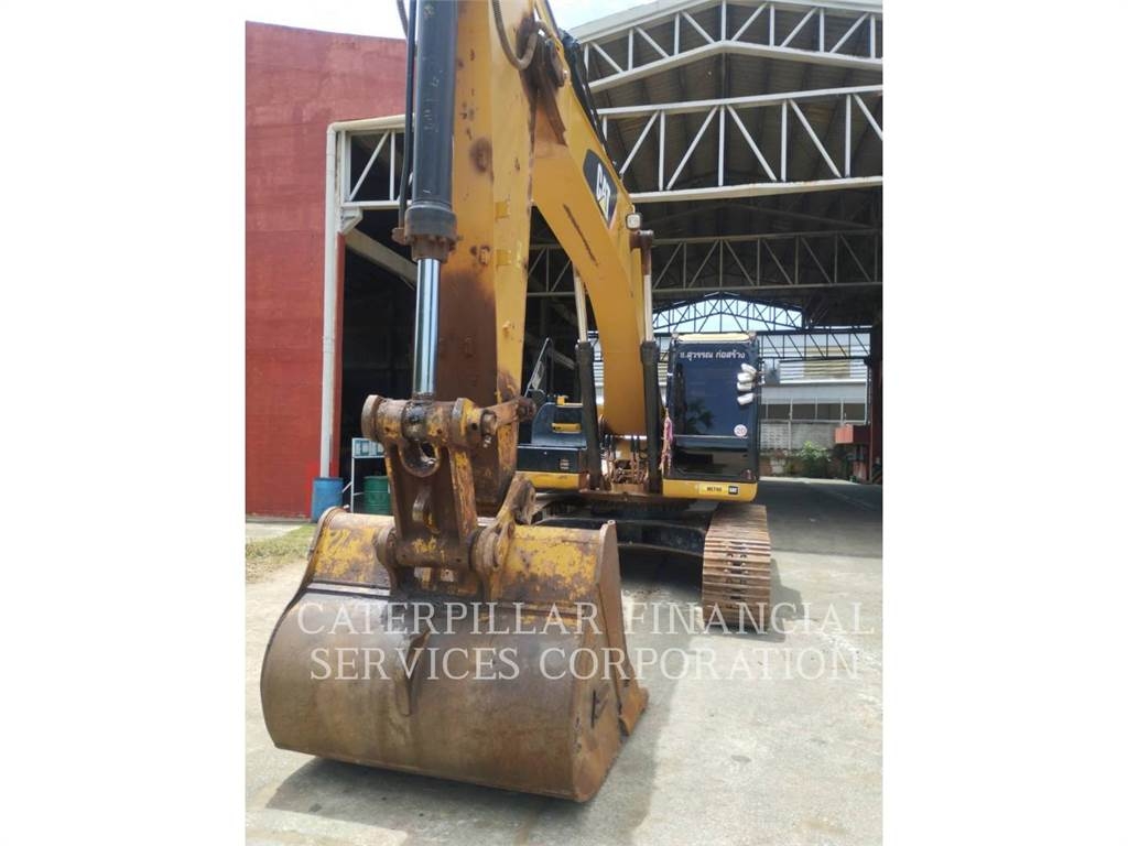 2018 CAT 330D2L For Sale - 46,496 USD | Cat Used
