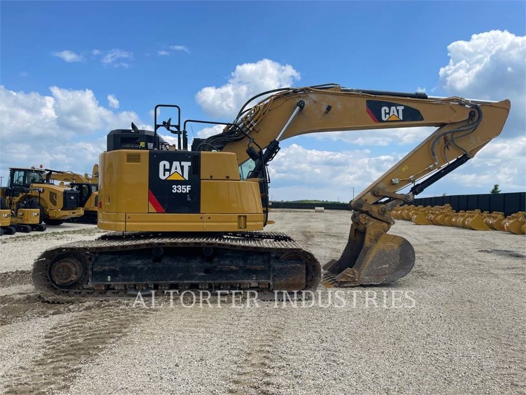 CAT 335F LCR - Pelle sur chenilles - Équipement De Construction - CATERPILLAR WORLDWIDE