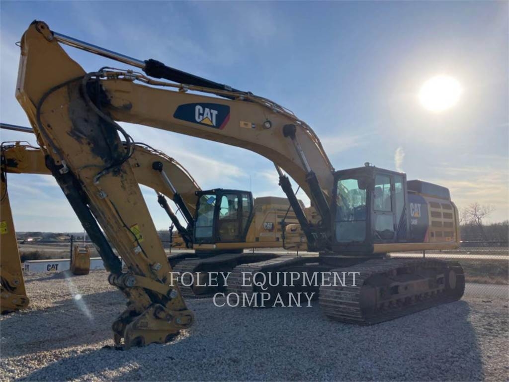 CAT Used Trackhoes & Excavators For Sale | Ritchie List