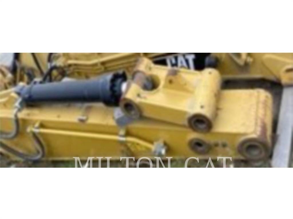 2019 CAT 390F 18 FOOT 1 INCH STICK For Sale - 20,000 USD | Cat Used