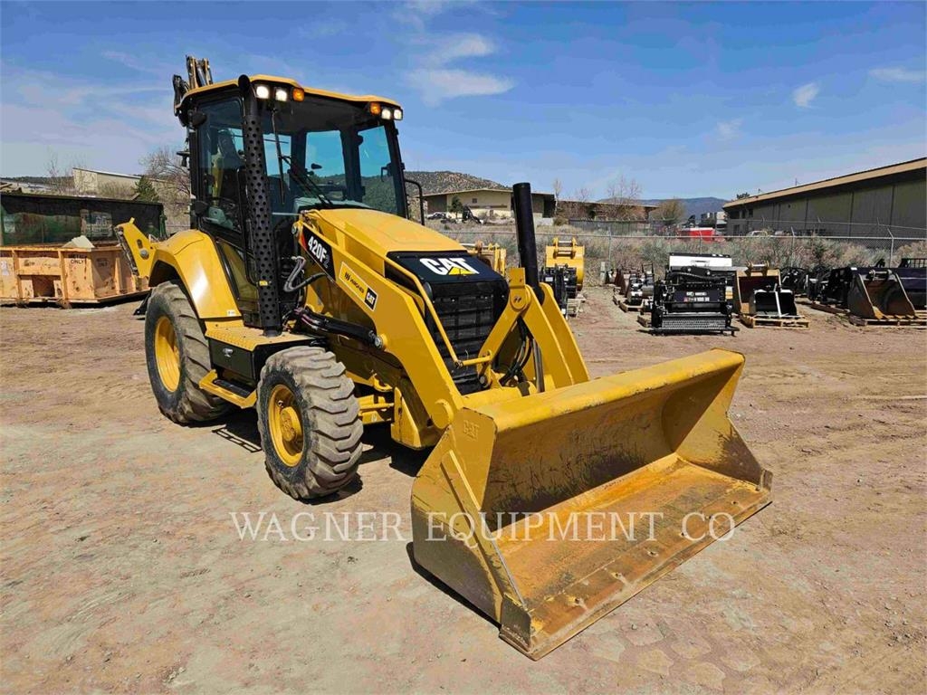 CAT 420F2 4WDE