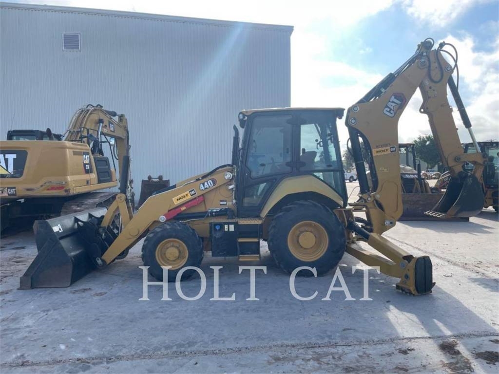 CAT 440 C4E