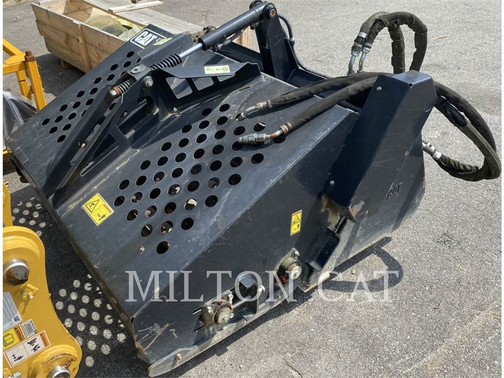 CAT 62 LR15B LANDSCAPE RAKE - rateau - Agricole - CATERPILLAR WORLDWIDE