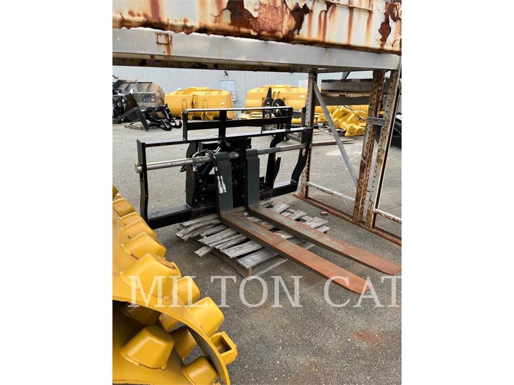 CAT 72 SIDE TILT CARRIAGE - herramienta: horquillas - Construcción ...