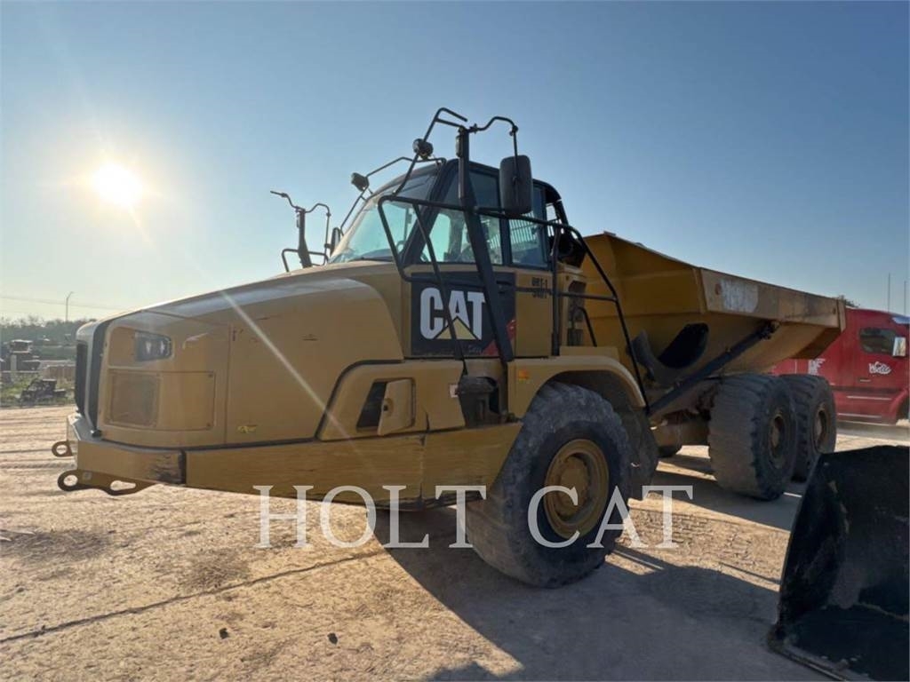 2019 CAT 725C For Sale - 173,250 USD | Cat Used