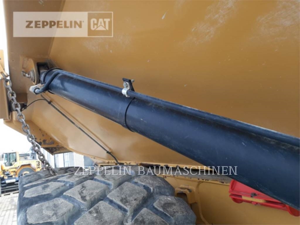 CAT 735-04A - Dúmpers articulados - Construcción - CATERPILLAR WORLDWIDE