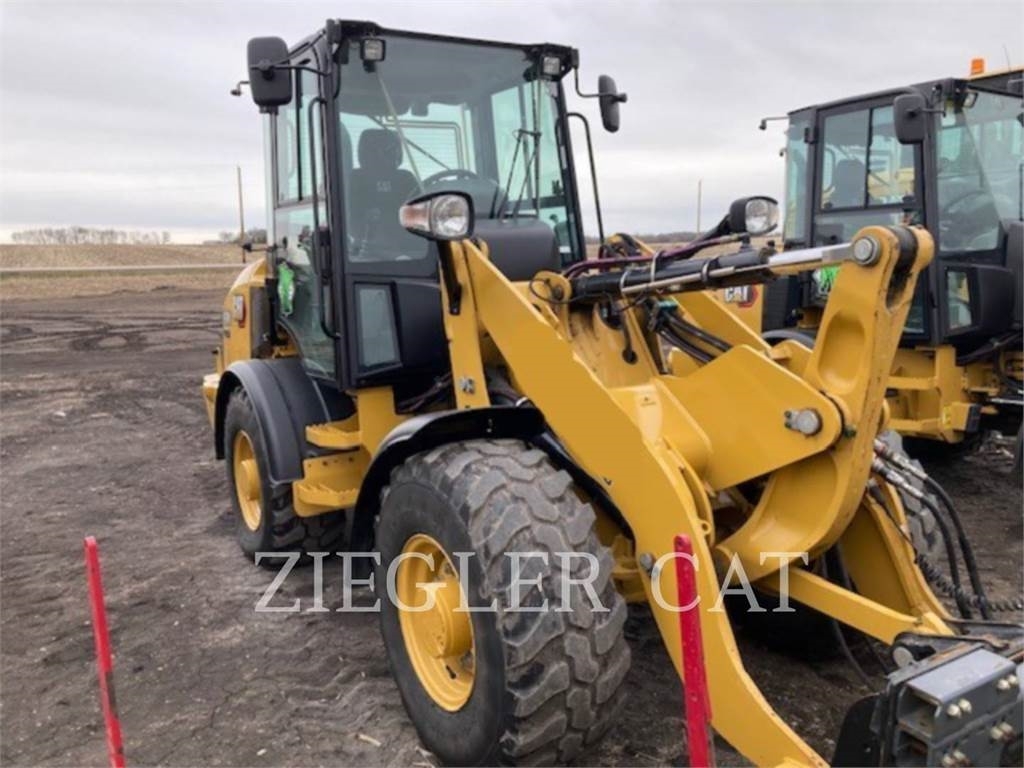 CAT 907M - Chargeuse sur pneus - Équipement De Construction ...