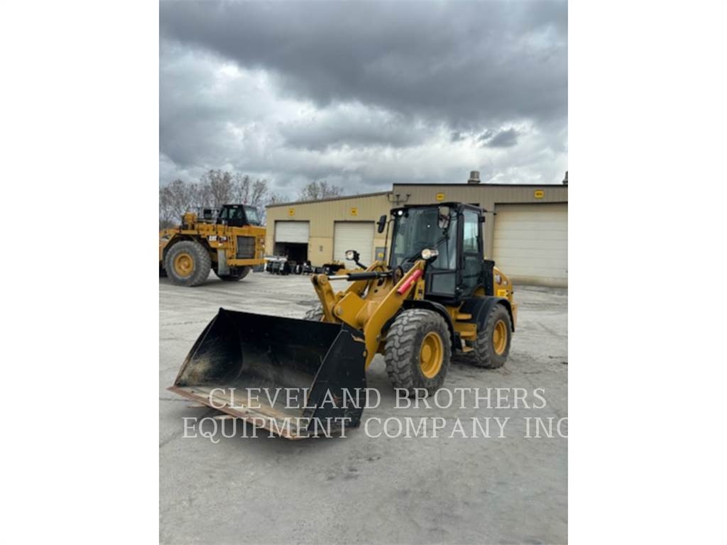 2022 CAT 908 For Sale - 115,000 USD | Cat Used