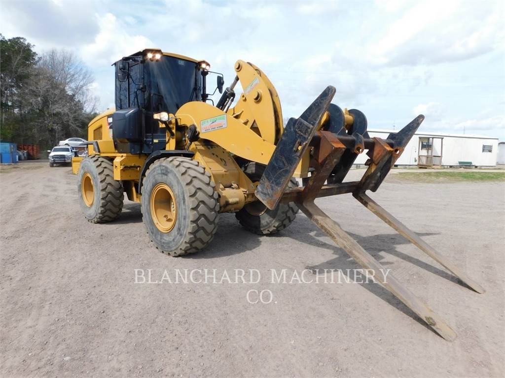 CAT 926M - Chargeuse sur pneus - Équipement De Construction ...