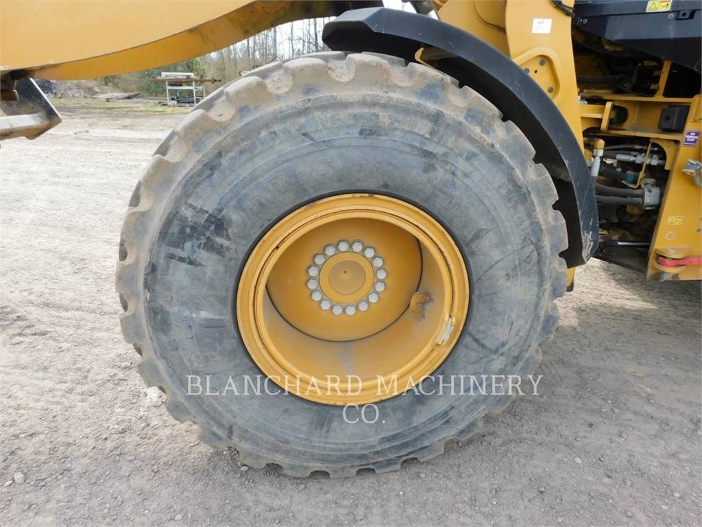 CAT 926M
