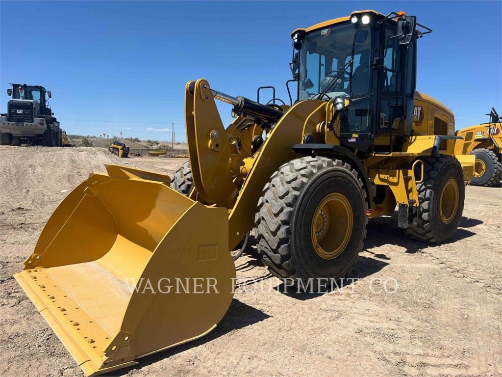 CAT 930M