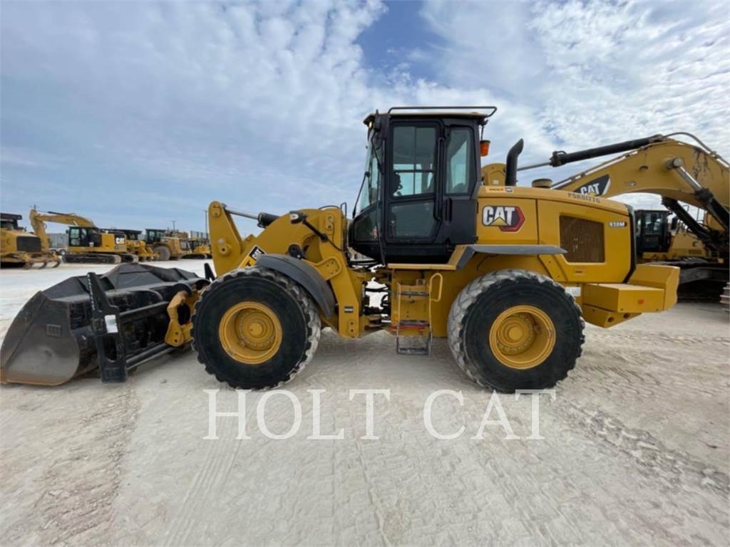 2021 CAT 938M For Sale - 270,000 USD | Cat Used