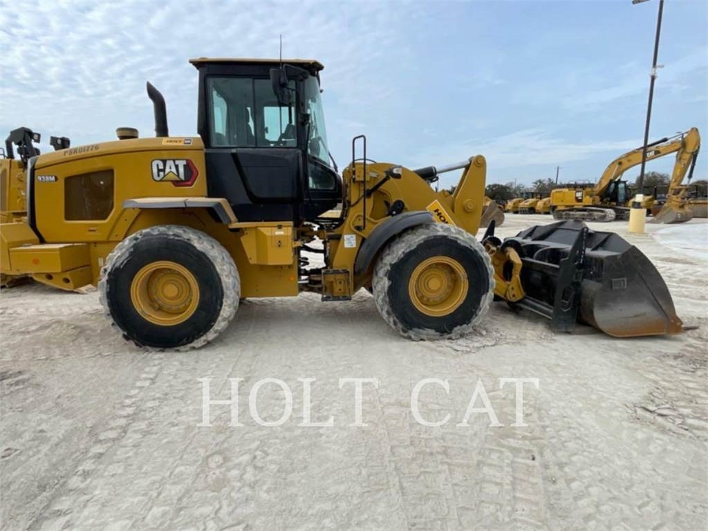 2021 CAT 938M For Sale - 270,000 USD | Cat Used