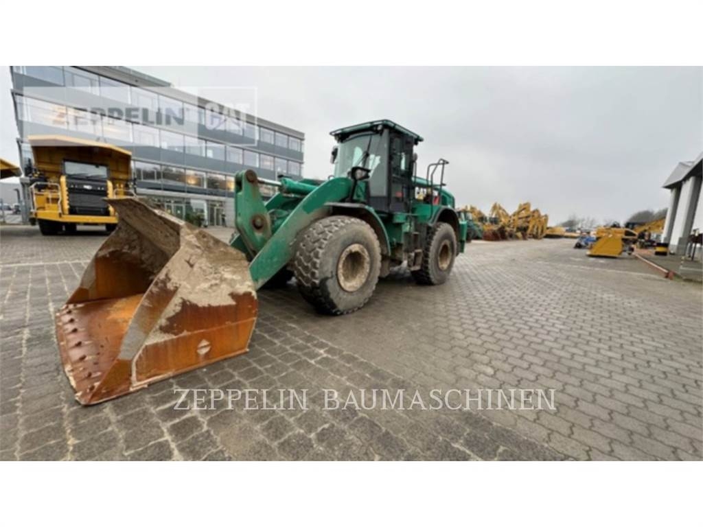 CAT 962M - Chargeuse sur pneus - Équipement De Construction ...