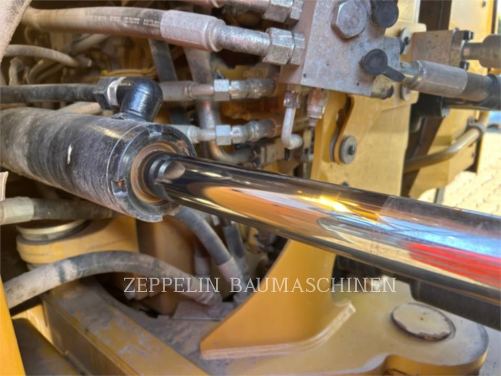 2022 CAT 972XE For Sale - 282,438 USD | Cat Used