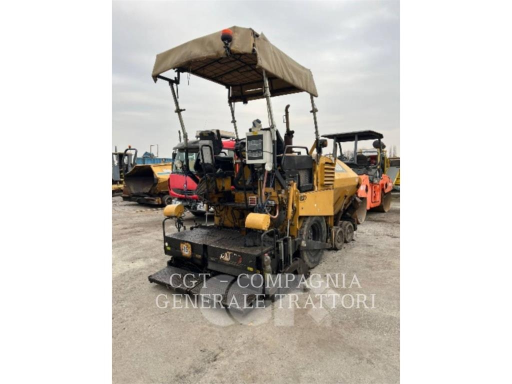 CAT AP300 - Asfaltsläggningsmaskiner - Bygg-Och Minnutrustning ...