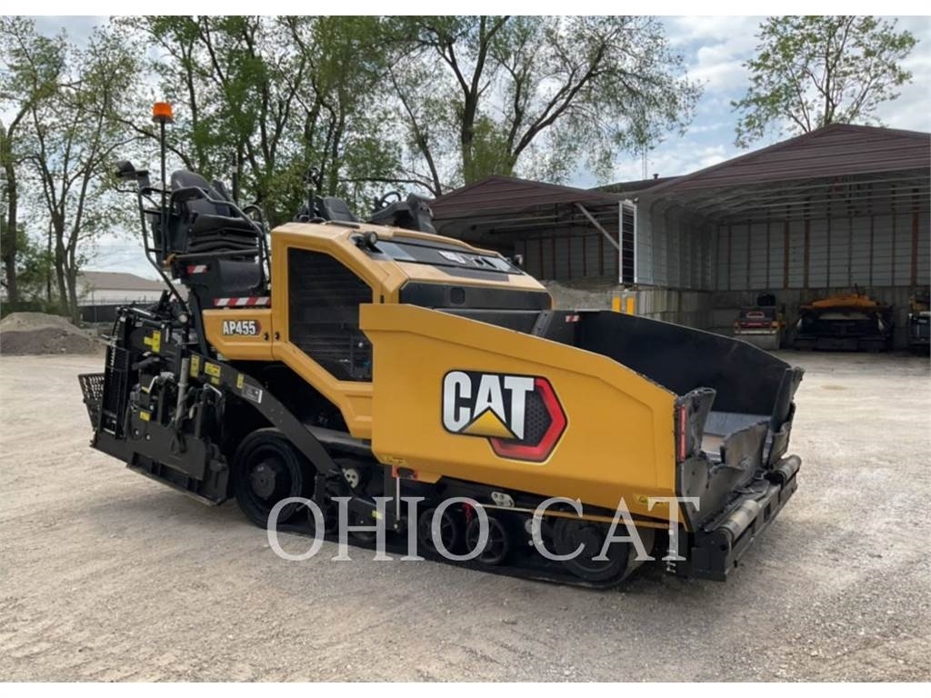 CAT AP455 - Pulverizador de asfalto - Construcción - CATERPILLAR WORLDWIDE