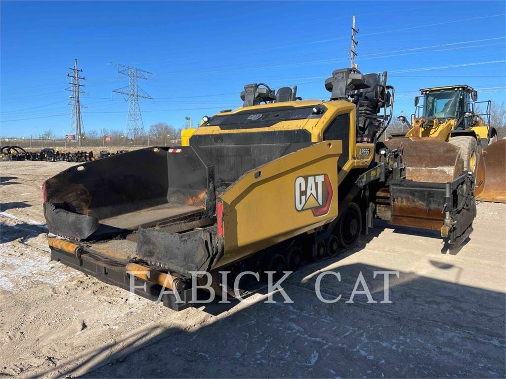 CAT AP555-07 - Asfaltadoras - Construcción - CATERPILLAR WORLDWIDE