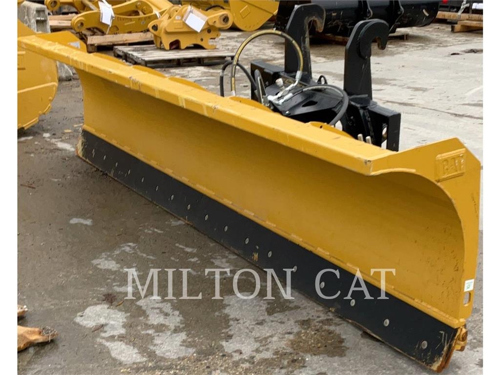 CAT BHL 12 FOOT SNOW PLOW - herramienta de trabajo - remoción de nieve ...