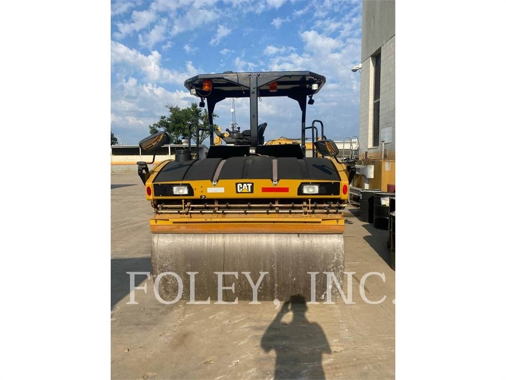 CAT CB13 - Cilindros Compactadores tandem - Equipamentos Construção ...