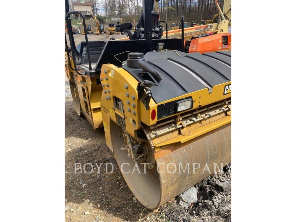 CAT CB13 - Cilindros Compactadores tandem - Equipamentos Construção ...