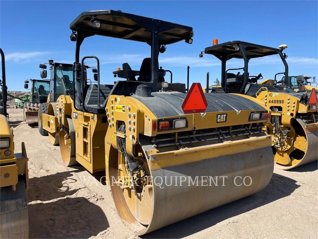 CAT CB16 - Compacteurs - Équipement De Construction - CATERPILLAR WORLDWIDE