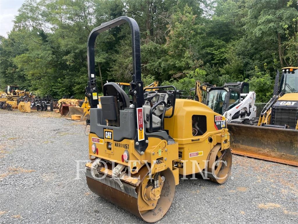 CAT CB24B - Rodillos de doble tambor - Construcción - CATERPILLAR WORLDWIDE