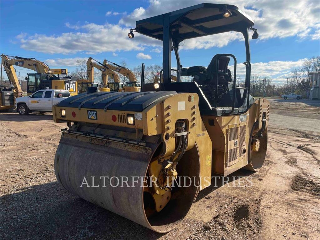CAT CB54B - Rodillos de doble tambor - Construcción - CATERPILLAR WORLDWIDE