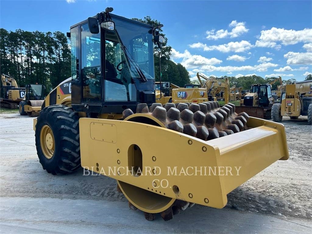 Used Single Drum Rollers & Compactors For Sale | Cat Used