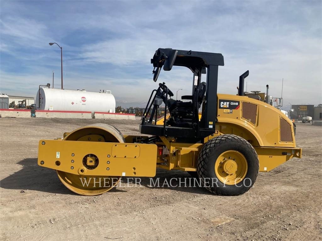 Used Single Drum Rollers & Compactors For Sale | Cat Used