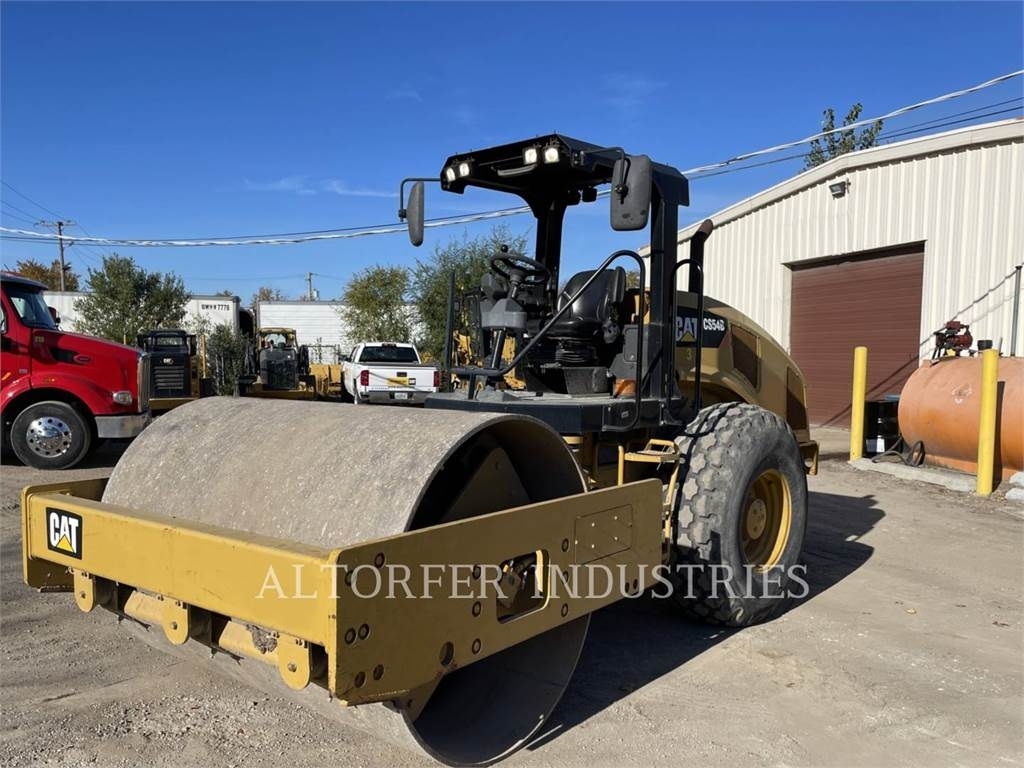 CAT CS54B - Cilindros Compactadores monocilíndricos - Equipamentos ...