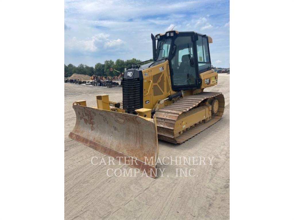 CAT D2
