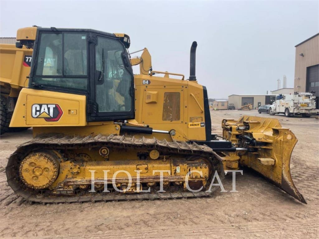 CAT D4 CAB