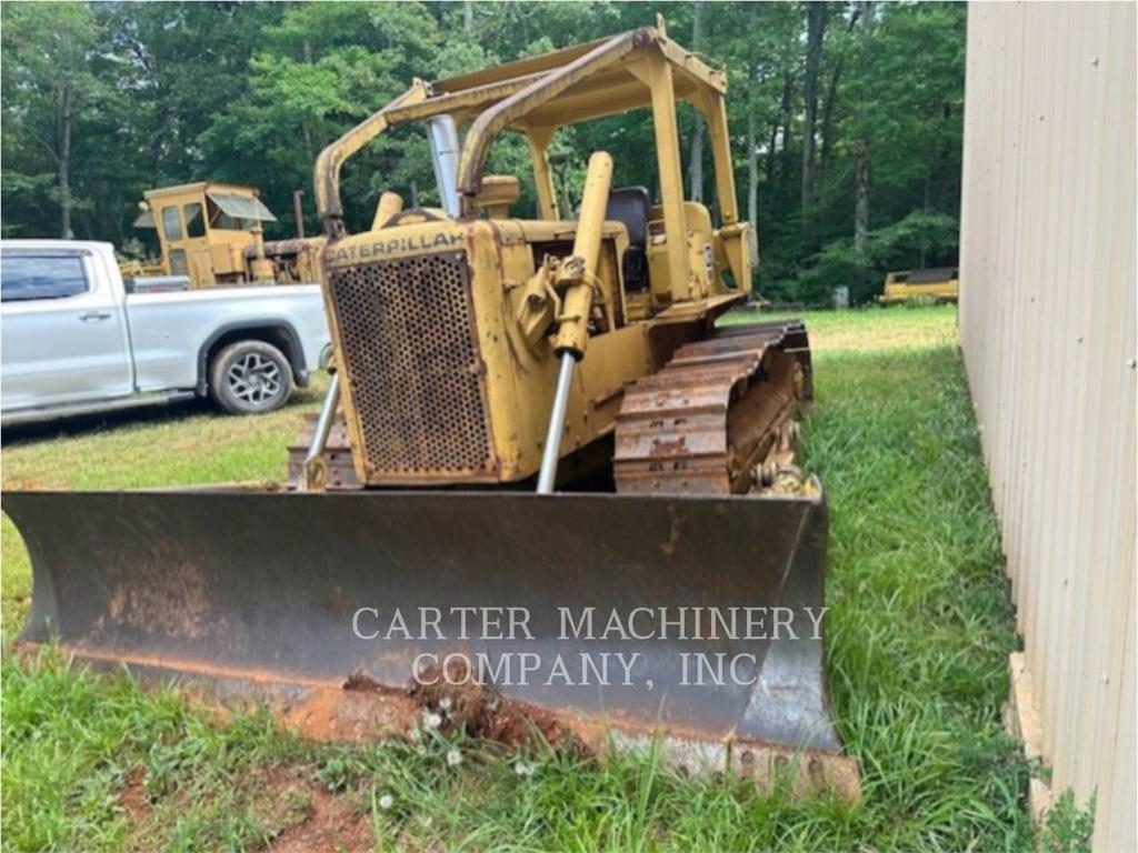 CAT D5