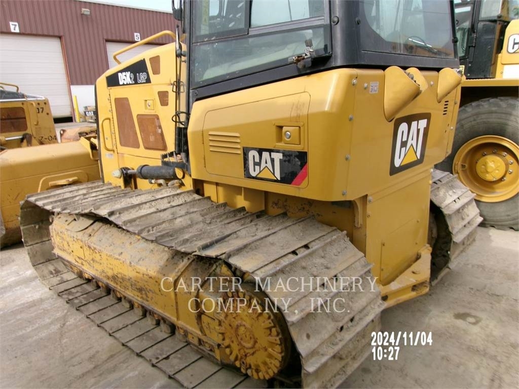 CAT D5K - Buldozer sobre oruga - Construcción - CATERPILLAR WORLDWIDE