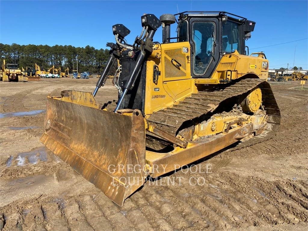 CAT D6-20
